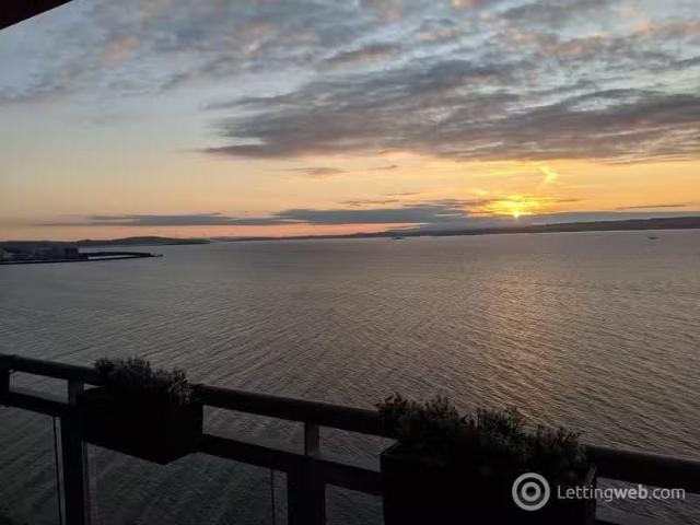Property to rent in Western Harbour Midway