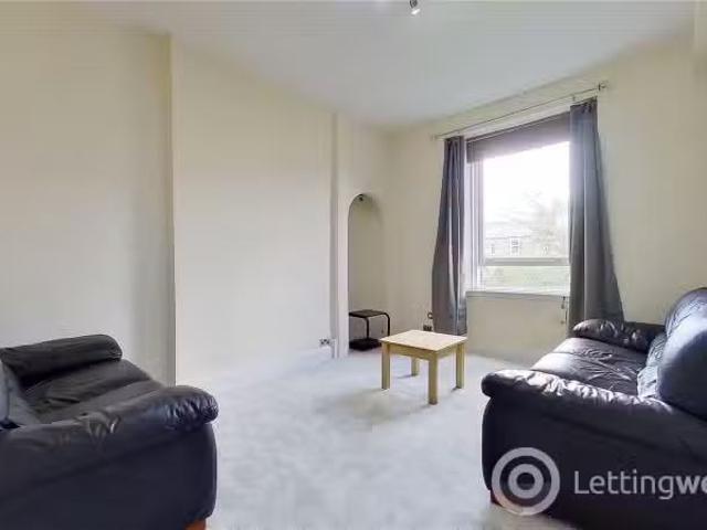 Property to rent in Yeaman Place, Edinburgh, EH11