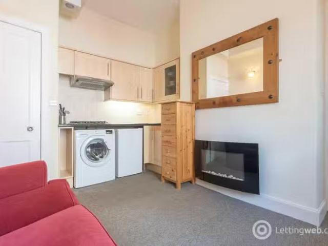 Property to rent in 14 Moncrieff Terrace