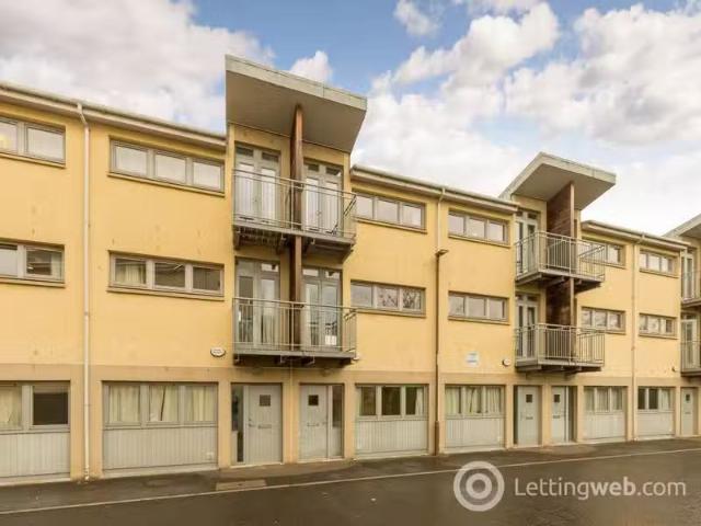 Property to rent in 154 Slateford Road, Edinburgh