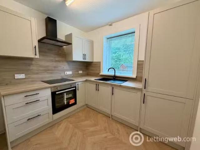 Property to rent in 15 Webster Road, Aberdeen, AB12 5SS