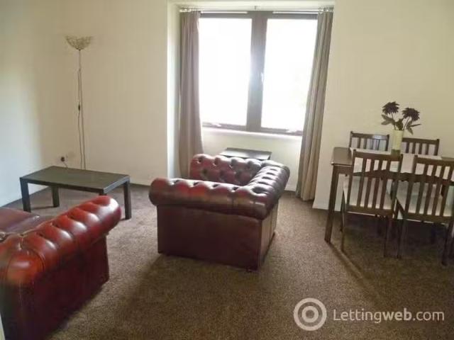Property to rent in 166 Headland Court, South Anderson Drive.