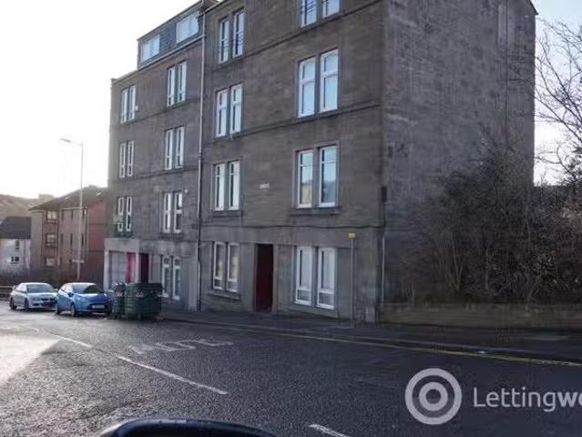 Property to rent in 18 City Road