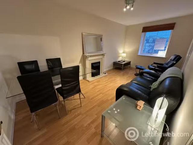 Property to rent in 106 Fonthill Avenue