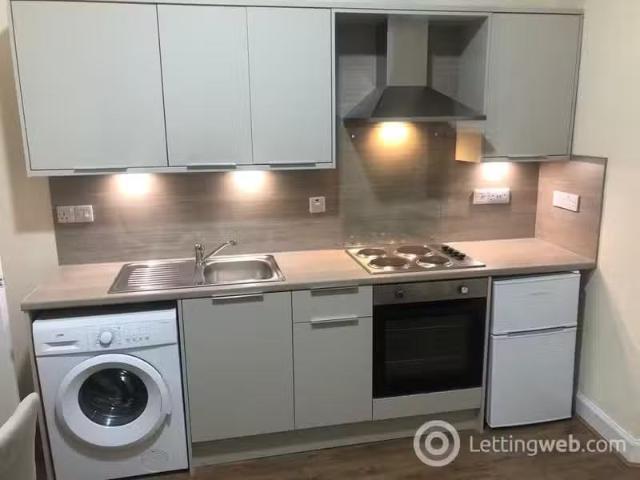 Property to rent in 114 Seagate, Dundee City Centre