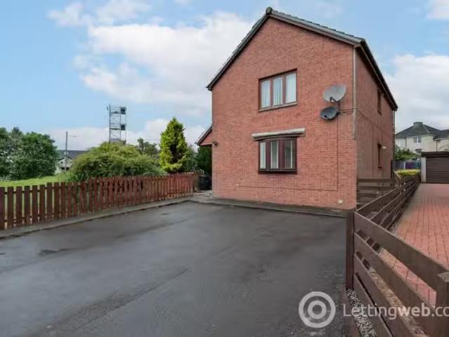 Property to rent in 11 Easter Road, Shotts, ML7 4AS