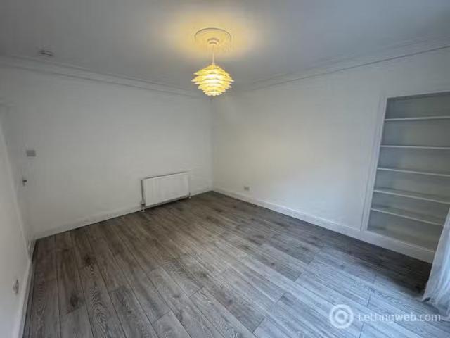 Property to rent in 12/3, Brown Constable Street, Dundee, DD4.