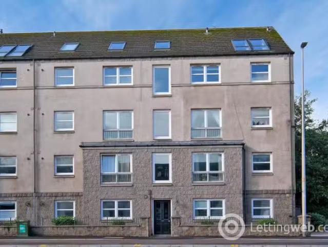 Property to rent in 134B, South College Street, Aberdeen, AB11.