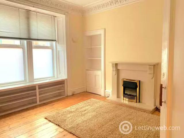 Property to rent in 1 Gowrie Street