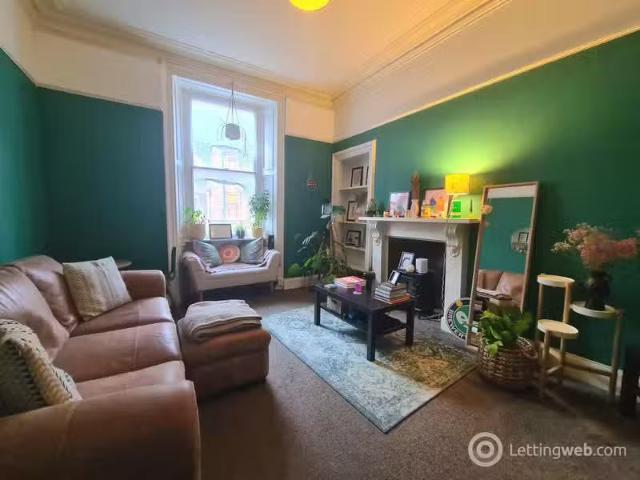 Property to rent in 1F1 Iona Street, Edinburgh, EH6 8SG