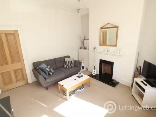 Property to rent in 24 Hartington Road FFL