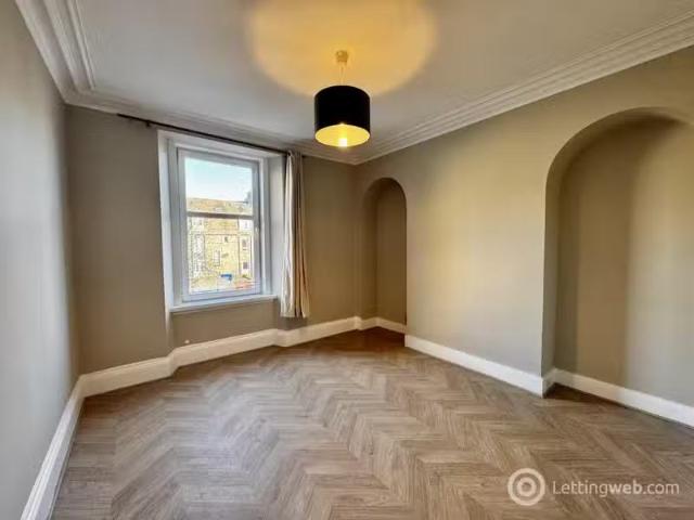 Property to rent in 26 Hill Street, Aberdeen, AB25 2XY