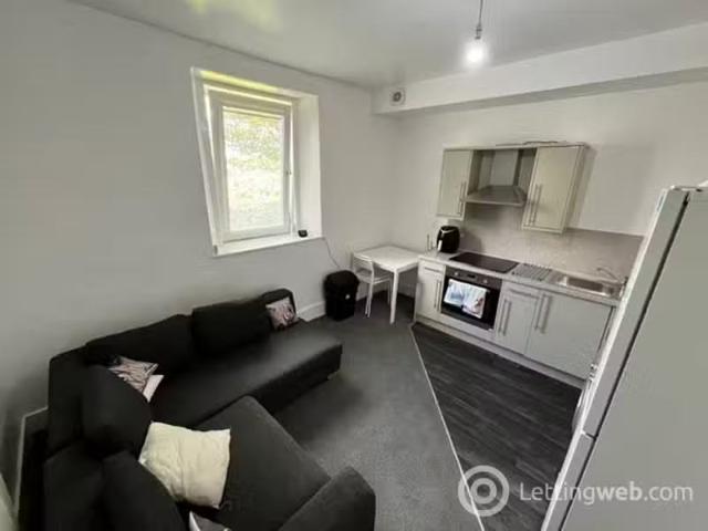 Property to rent in 27c Urquhart Road, Aberdeen, AB24