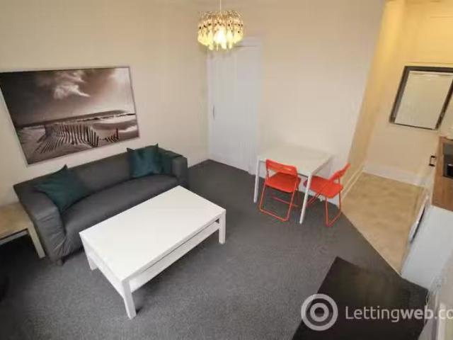 Property to rent in 21C Baker Street, Aberdeen