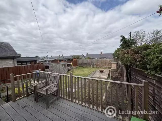 Property to rent in 22 Seventh Street, Newtongrange, Dalkeith.