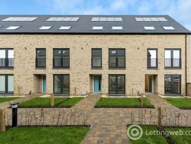 Property to rent in 2 Elrig Gate, Circle Green, Newlands, Glas.