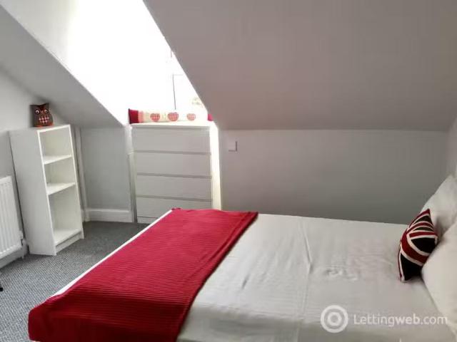 Property to rent in 2D Paradise Road, Dundee