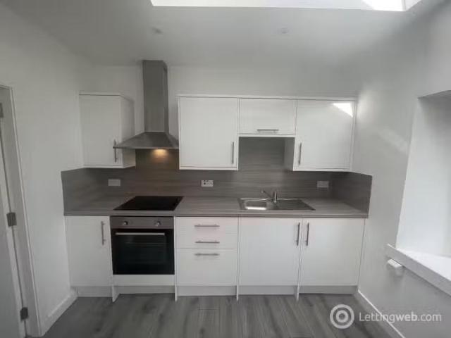 Property to rent in 34 Main Street, Invergowrie, Dundee, DD2 5AA