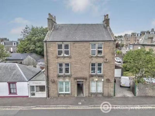 Property to rent in 35 Lawrence Street, DD5