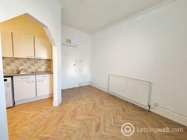 Property to rent in 38, Bedford Road, Aberdeen, AB24 3LH