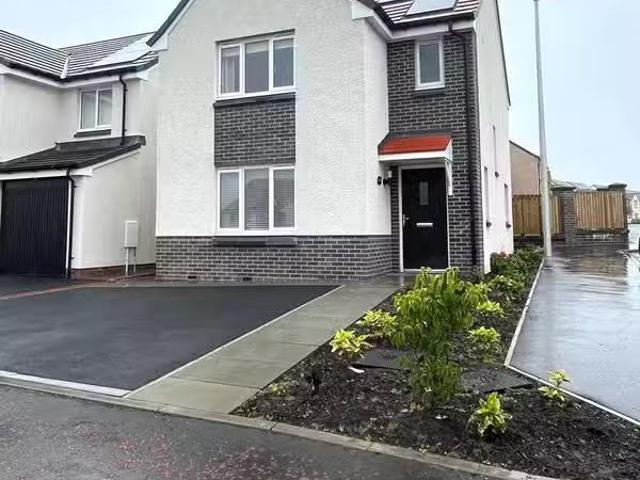 Property to rent in 30 Hawk Street