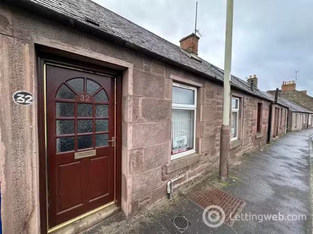 Property to rent in 32 Prior Road, Forfar, DD8 3DQ