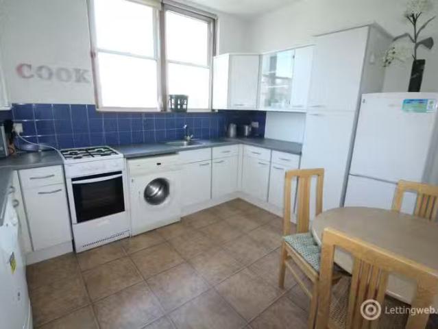 Property to rent in 44 Esslemont Avenue TFL
