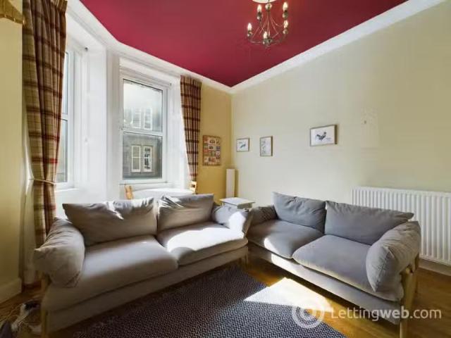 Property to rent in 4/4 Fowler Terrace, Edinburgh, EH11 1BZ