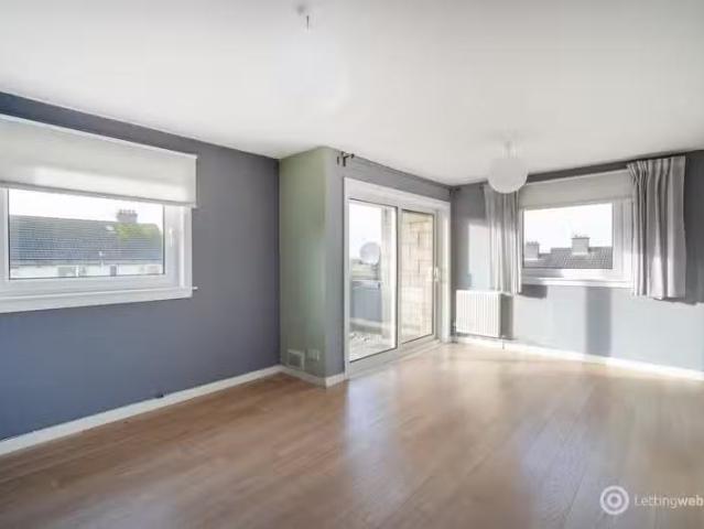 Property to rent in 4/7 Essendean Place