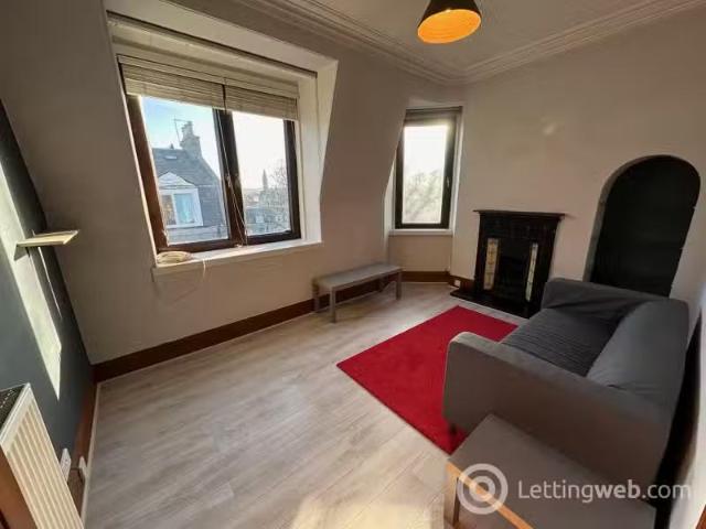 Property to rent in 40 Wallfield Crescent 2FR
