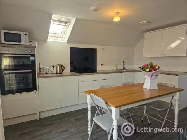 Property to rent in 40D Links Road, Port Seton, East Lothian.