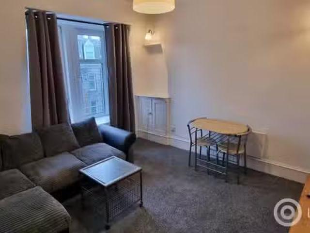 Property to rent in 42 Victoria Road Aberdeen AB11 9DR