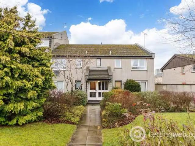 Property to rent in 4 Ardarroch Court, Aberdeen, AB24