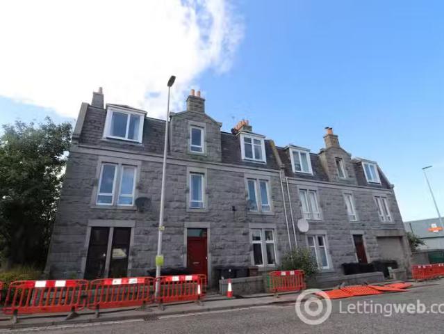 Property to rent in 54E Ashgrove Road, Top Floor Right, Aberde.