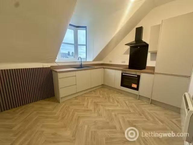 Property to rent in 56 Esslemont Avenue, Aberdeen, AB25 1SR