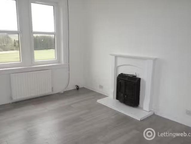 Property to rent in 50 Ayr Road, Glespin