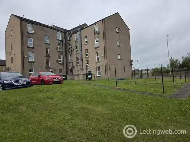 Property to rent in 67 Church Street 1/2