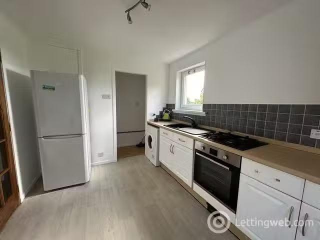 Property to rent in 60 Taransay Crescent, Aberdeen