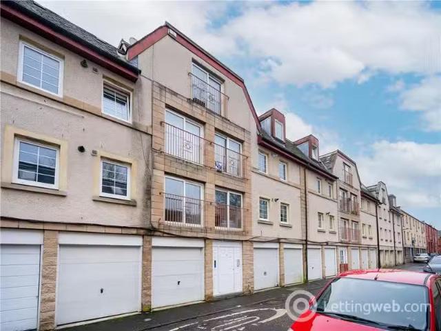 Property to rent in 61/1 Trafalgar Lane, Edinburgh, EH6 4DQ