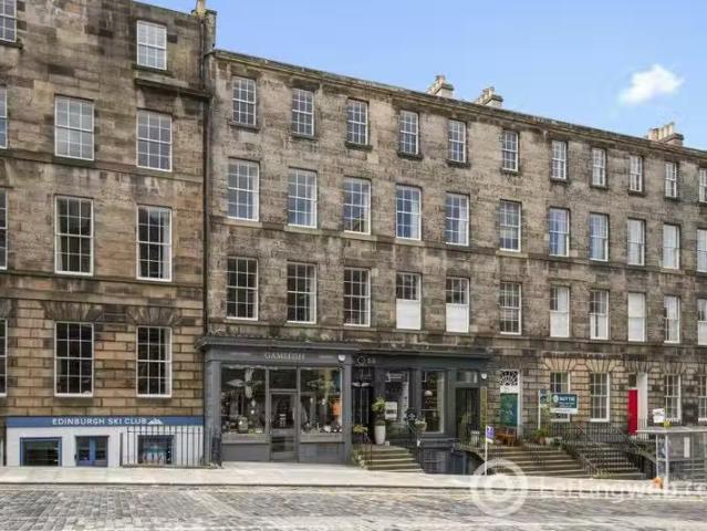 Property to rent in 6C Flat 2, Howe Street, Edinburgh, EH3 6TD
