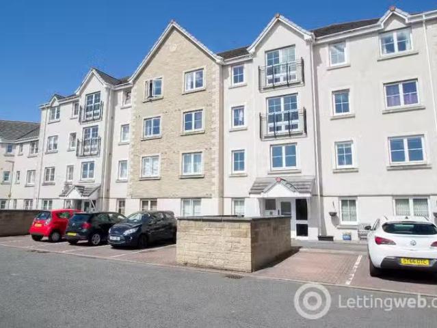 Property to rent in 84 Bruce Gardens, Dunfermline
