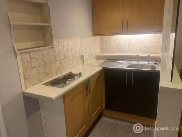 Property to rent in 84 Peddie Street, Dundee DD1 5LT off Hawk.