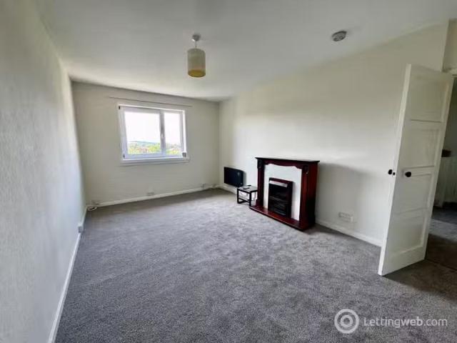 Property to rent in 82 Inchbrae Drive, Aberdeen, AB10 7AL