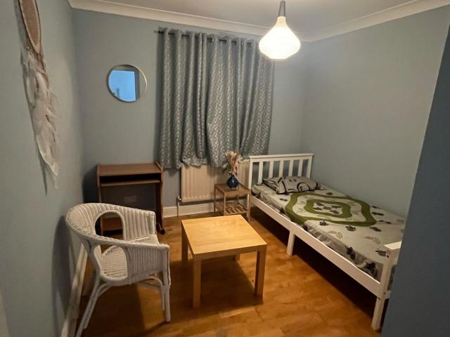 Property To Rent Lucas Close, Willesden, NW10 | Room To Let through Andersons Estates