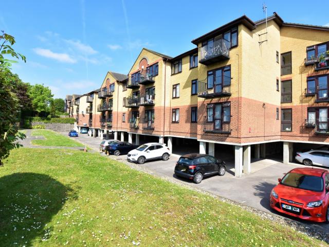 Property To Rent London Road, Greenhithe, DA9 | 1 Bedroom Flat through CKB Estate Agents