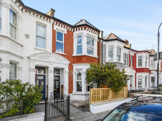 Property To Rent Pennard Road, Shepherds Bush, W12 8DW Amber & Co ID 5073