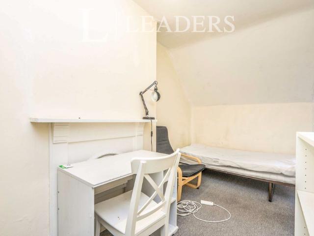 property to rent Rockstone Place, Southampton, SO15