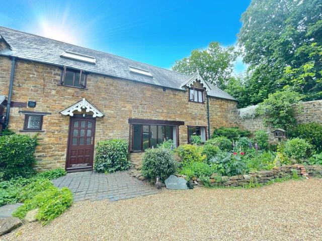 Property To Rent The Cottage, High Street, Middleton Cheney Distinct Property Consultants ID 197