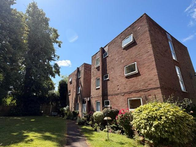 Property Details | Estate Agents | Green Property