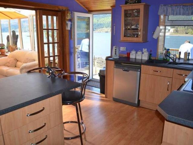 5 bed property for sale